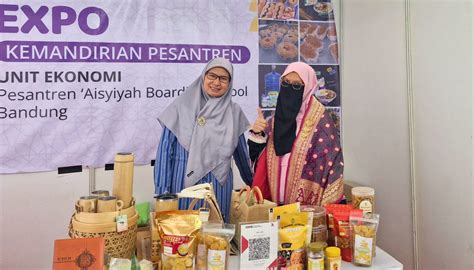 Pamerkan Produk Unit Bisnis Pesantren Abs Bandung Ikuti Expo