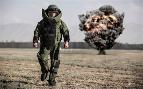 680 Improvised Explosive Device ภาพถ่ายสต็อก รูปภาพ และภาพปลอดค่า
