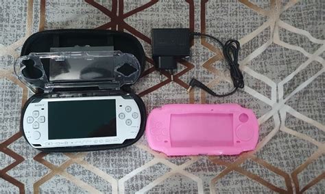 Sony Psp 3000 Slim Pearl White Video Gaming Video Game Consoles