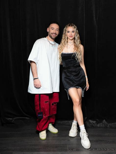 Anna Efimenko Официальная группа Видеть Love на всех площадках Анна Ефименко артист