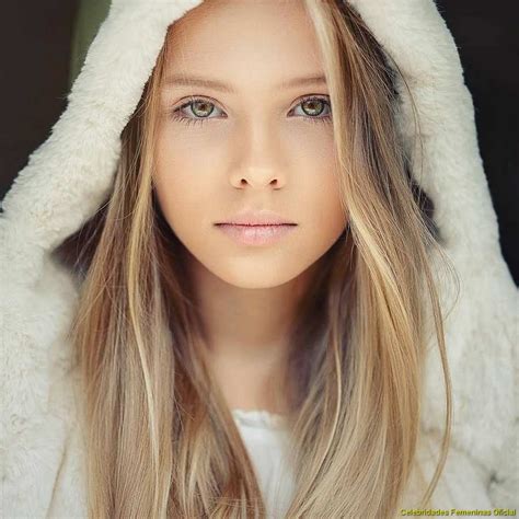 Celebridades Femeninas Oficial Emilka Rostek Belleza Incipiente