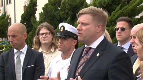 Navy Wont Drop Murder Charges Against Seal Edward Gallagher Despite