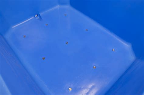 Defrosting Plastic Container Sæplast Insulated Tubs And Pallets
