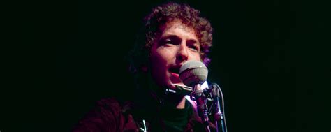 The Meaning Behind Bob Dylans Timeless Tangled Up In Blue