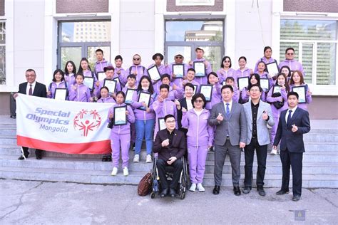 ТУСГАЙ ОЛИМПЫН ДЭЛХИЙН ЗУНЫ НААДАМД ОРОЛЦОХ МОНГОЛЫН БАГ ТАМИРЧДАД “БАТЛАМЖ ГАРДУУЛЛАА