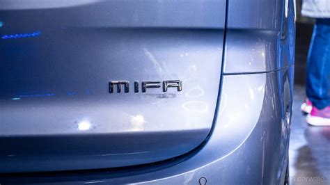 Euniq 7 Rear Badge Image Euniq 7 Photos In India Carwale