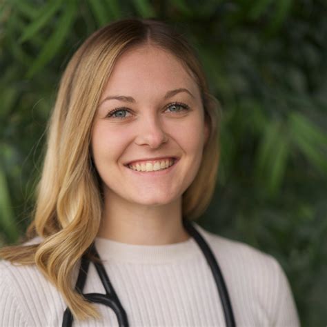 Dr Larissa Van As Naturopathic Doctor — Health And Wellness Performance