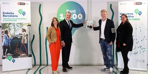Barcelona triplicará la potencia de los puntos de recarga públicos