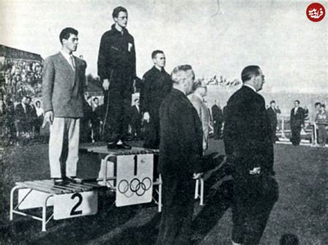 عکس سفر به ایران قدیم؛ فروهر و شاه حسینی در اختتامیه مسابقات تختی