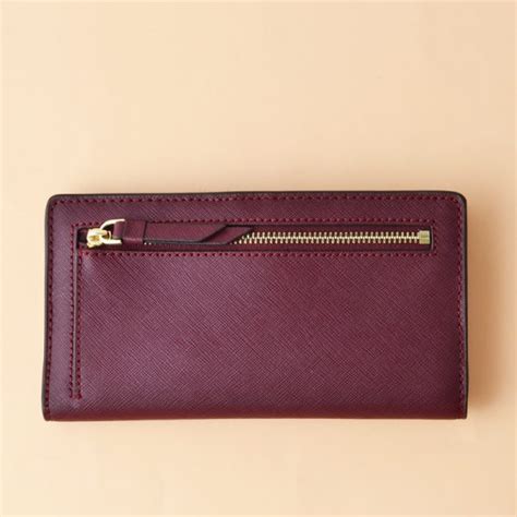 Kate Spade Cameron Large Slim Bifold Wallet Cherrywood Averand