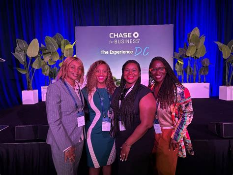 Denae Dutton On Linkedin Smallbusinessmonth Chaseforbusiness