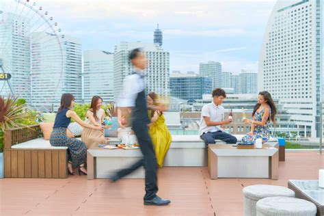 横浜みなとみらいの海と夜景を一望するルーフトップバー The Oceans Bar 2024年7月12日 Fri 〜 9月16日 Mon
