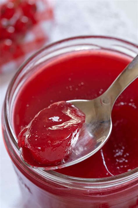 Strawberry Jello Izzycooking