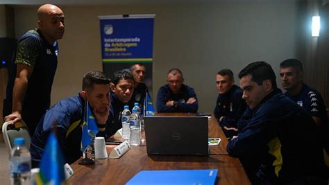 Para Comissão De Arbitragem Da Cbf Var Ainda Não Chegou à
