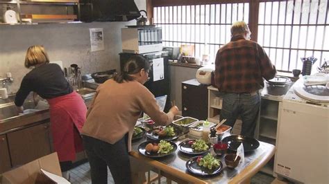 能登半島地震 被災した飲食店など 避難者に“温かい料理”提供 Nhk 令和6年能登半島地震