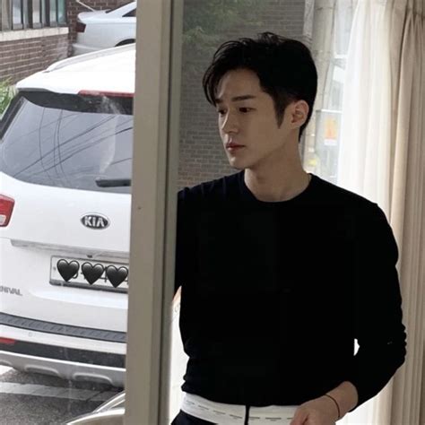 남자 스타일링에 있는 쑝님의 핀 연예인 남자 머리 남자 패션