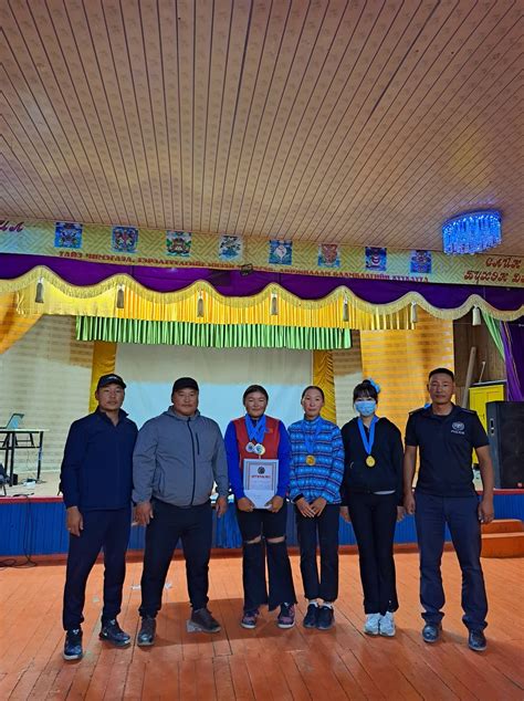 ЗАЛУУЧУУДЫН ЧУУЛГА УУЛЗАЛТ зохион байгуулав