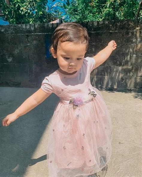 Premium Photo Lil Girl