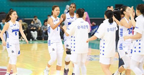 3연패 탈출 우리은행하나은행만 만나면 펄펄나네 사진