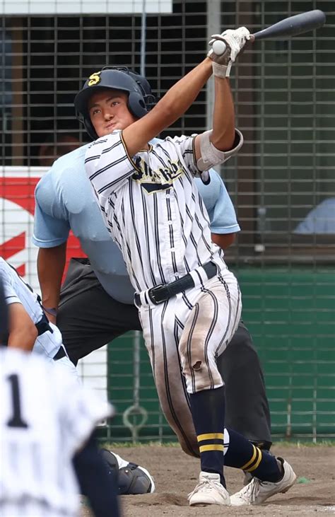 白樺、雪辱果たし頂点 夏の高校野球北北海道大会（23日）：北海道新聞デジタル