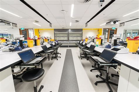 QUT Gardens Point Q Block McNab