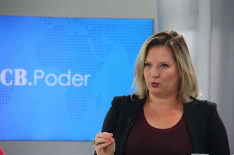Joice Hasselmann Defende Investigação Rápida Sobre Flávio Bolsonaro