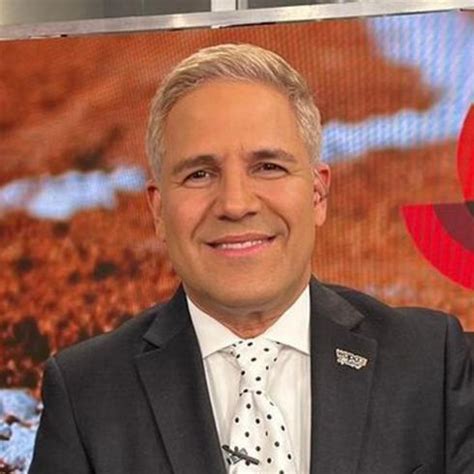 Normando Valentín comparte tierna imagen con su hijo fajón Videos
