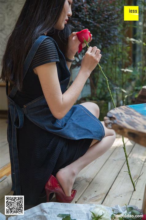 Iess异思趣向 20180815《魔鬼周三》特刊30期： 婉萍 99p67m 套图岛