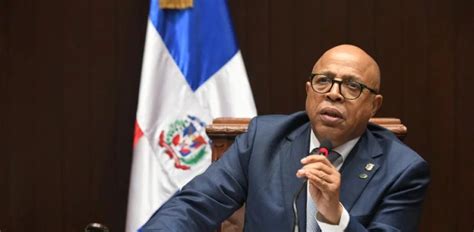 Alfredo Pacheco apoya la propuesta para reducir el número de diputados