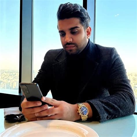 Iman Imanjooyandeh • Threads Say More