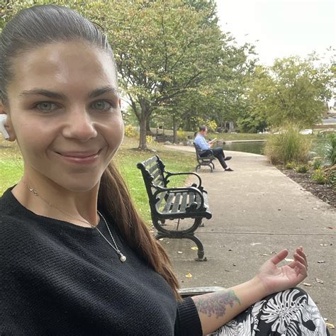 Nickol Is On Couchsurfing Couchsurfing