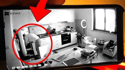 Spia Con Le Telecamere Nascoste In Casa Il Marito Da Cui Si Sta Separando Condannata La