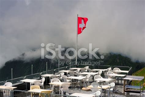 스위스에서 브리 엔 츠 Rothorn 독일어 피크 스톡 사진 Freeimages