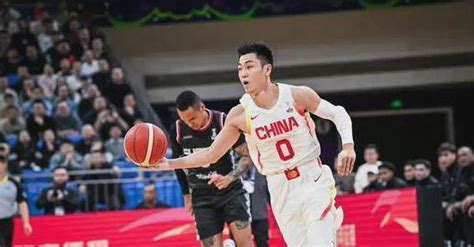 山东男篮应谨慎前行，国内球员成长仍需时日邱彪外援威金顿