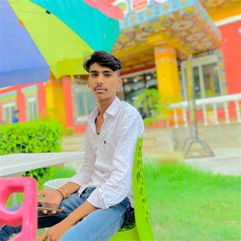 कुंवर मनजीत राघव Toofani Manjeet Thakur • Threads Say More