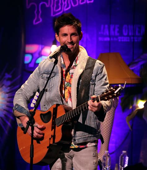 Jake Owen Finger