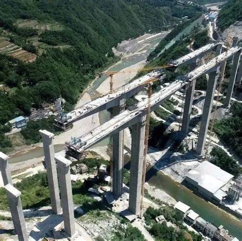 陕西又一高速即将建成！预计时间→巫镇施工隧道