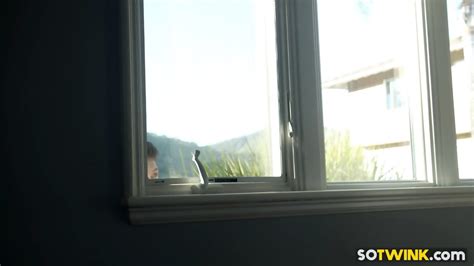 Freelance Photographer Hunk Gets His Candy Shot Anal Eporner