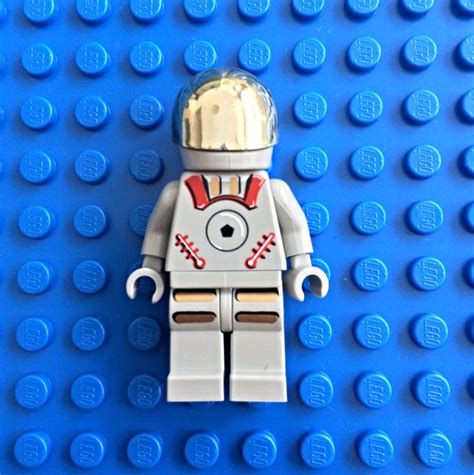 Ultra Rare Lego Sandy Moondust Astrobot Female Minifigure Ultra Rare