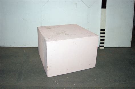 0074122 Wooden Square Top Plinth H 39cm X 56 X 56 X 5off