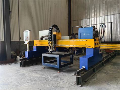 Ground Rails Type Cnc Plasma Cutting Machine With Flame Cutting Torch