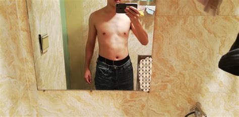 一个月创造腹肌计划第五天了，调整了一下训练量 哔哩哔哩