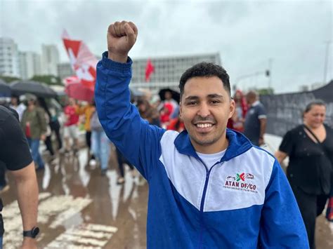 Ato Pelo Fim Da Escala 6x1 Mobiliza Manifestantes Em Política