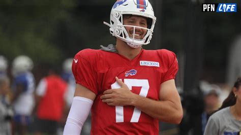 Bills Qb Josh Allen Steals Show In Hilarious Milk Tasting Video
