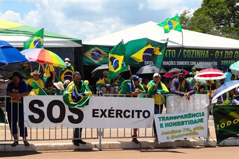 Militares Da Ativa Ferem Lei E Participam De Atos Golpistas Contra