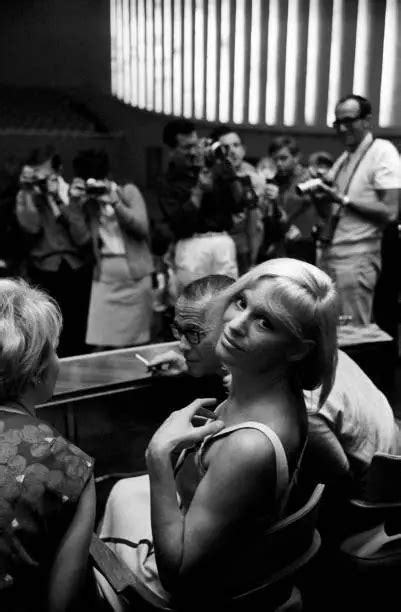 Swedish Actress Ingrid Thulin Attending The Press Conference 1960s Old Photo Eur 5 68 Picclick Fr