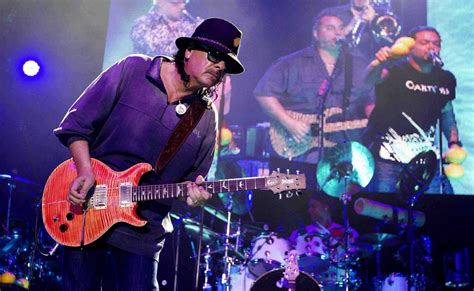 Carlos Santana Collapses On Stage Due To A Severe Medical Emergency