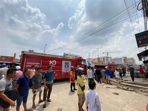 ឆ្លងចរន្តអគ្គិសនីបង្កជាអណ្តាតភ្លើងឆាបឆេះផ្ទះប្រជាពលរដ្ឋនៅជាន់ទីមួយ សារព័ត៌មាន នគរវត្ត