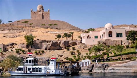 پرنس کریم آغا خان کی مصر کے شہر اسوان میں تدفین کردی گئی