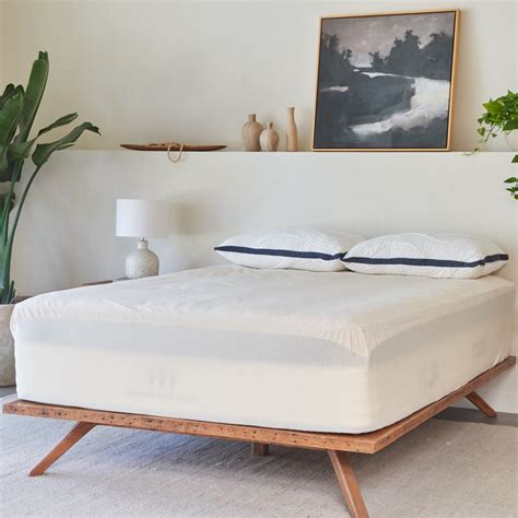Waterproof Mattress Protector With Organic Materials Brentwood Home